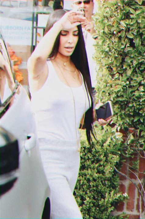 Kim Yoncé Polaroids Me