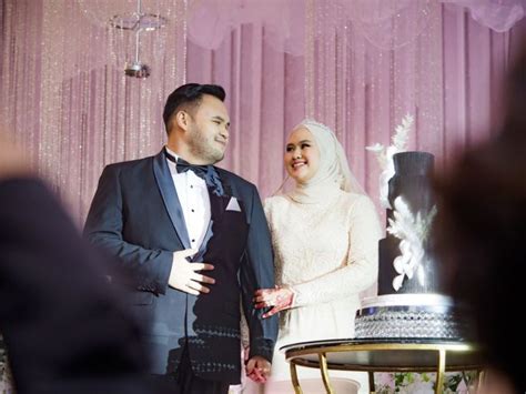 Makan Beradab Pun Tak Kenyang Pengantin Lelaki Berdebar Buat Kejutan