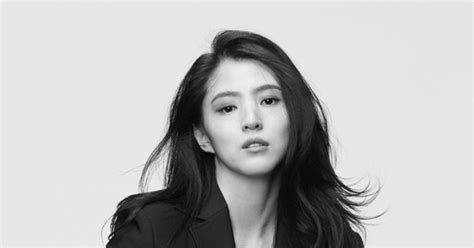 한소희 흑백 뚫고 나오는 고혹미 화보