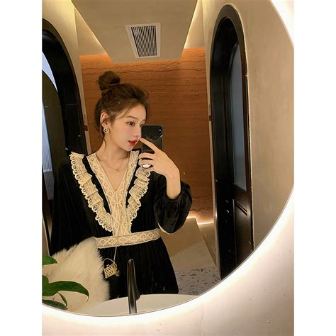 美美的夏夏法式气质蕾丝复古黑色丝绒连衣裙女春秋内搭蒿级裙子 虎窝淘