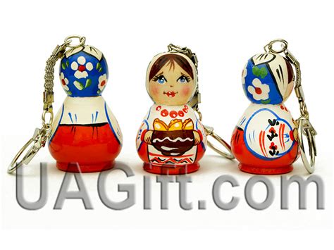 Брелок Український сувенір брелок для ключів Україночка з варениками