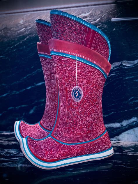 Уран Зангилаа Монгол гутал Ulaanbaatar