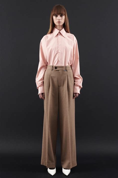 Шик и изтънченост 100 модни съчетания в кафяво за зимата Страница 63