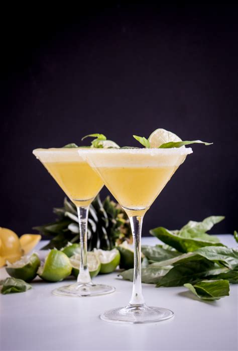 20 Best Pineapple Rum Cocktails Outside The Wine Box
