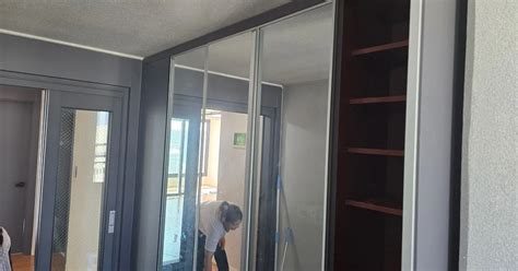 청소날짜와 이사날짜가 겹쳐서 고민했지만 다행히 청소해주신 박상훈팀장님께서 요령있게 잘해주셔서 감사드리고 구축아파트를 신축처럼 깨끗하게 해주셔서 좋았습니다 기회되면 다음