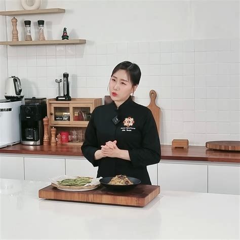 노고은노장금 요리연구가 조리기능장 유튜브 식탐스 ‘요알못의 요리조리 촬영 곧 추석이라 요알못도 쉽게 만들 수 있는 명절 음식 만들었어요👩🏻‍🍳 요즘 기업