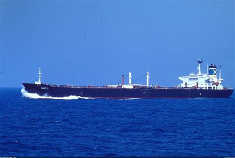 Από Storm στο Αιγαίο στη βράβευση για διάσωση στα στενά του Ορμούζ Η