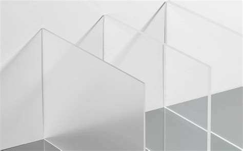 Plexiglass Vs Acrylic ：whats The Difference Fow Mould