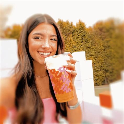 Charli D Amelio Aesthetic Photo Charli D Amelio Aesthetic Aesthetic Photo Charli D Amelio