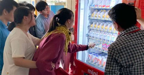 「班班收手機」揭營業稅黑洞！自動販賣機大賺校園財爽逃稅 三立inews 三立新聞網 Setncom