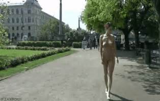 Re Public Nudity Beautiful Girls In Crowded Places
