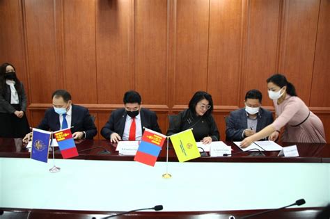 Хүүхдийн эрх хөгжлийг хамгаалах санамж бичиг байгууллаа