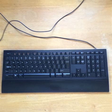 Logitech Keyboard Computers Tech Parts Accessories Computer Keyboard On Carousell