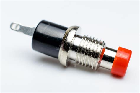 Botón Electrónico Rojo Para Proyecto Menor De Arduino Foto Premium