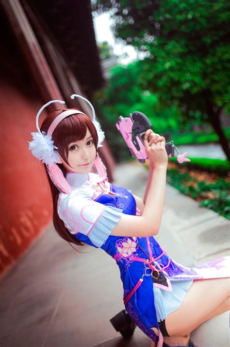 China Dressing Dva From Overwatch Cosplay By Hs Dvacosplay Cosplayclass Overwatch