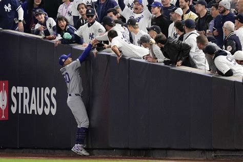 Yankees Fans Banned After World Series Interference