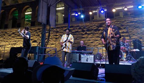 The Different Settings In Which Asl Interpreters Work Unspoken