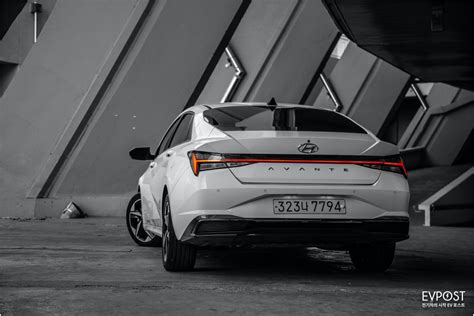 매력적인 연비와 퍼포먼스 아반떼 하이브리드 시승기 Evpost 매력적인 연비와 퍼포먼스 아반떼 하이브리드 시승기 Evpost