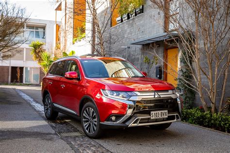 2019 Mitsubishi Outlander Exceed Did Awd Suv Review