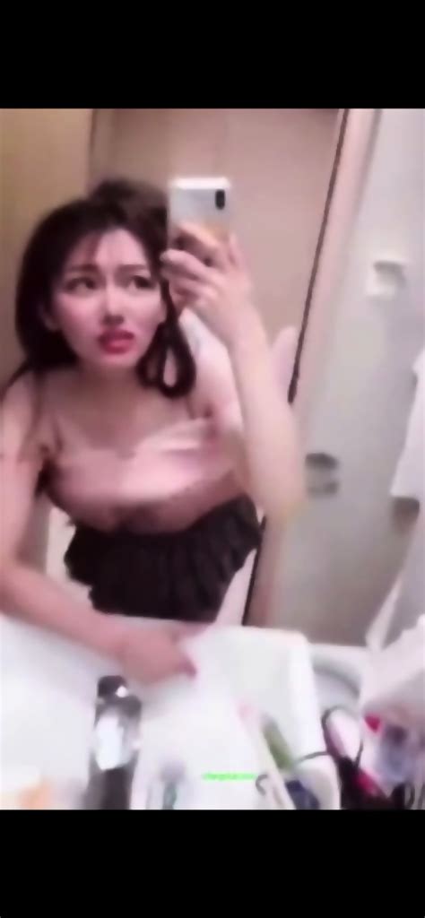Chinese Fuck In Front Of Mirror