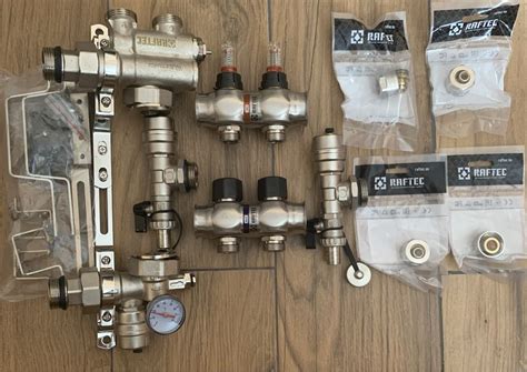 Колектор Raftec на 2 контури для теплої підлоги з нижнім підключенням 3 500 грн Впускний та