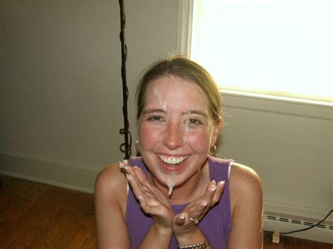 She Loves Cum Porn Pic