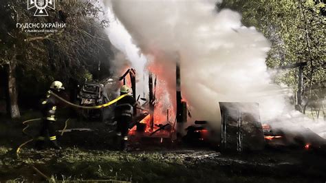 ДСНС показали наслідки падіння уламків ракети на Львівщині Новини Live