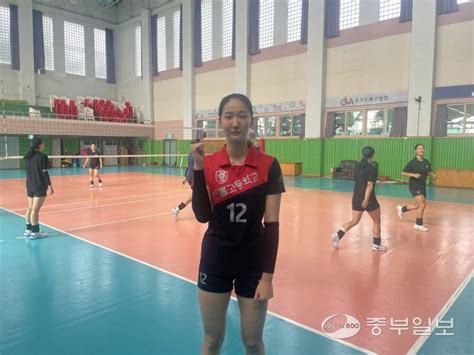 여자배구 프런트 역대급 병신 사건 떳다 ㅋㅋㅋㅋ 포텐 터짐 최신순 에펨코리아