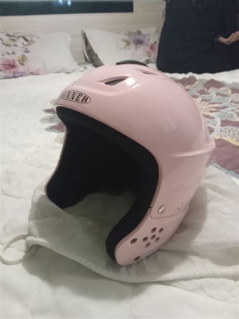 Каска за зимни спортовеза момиче гр София Овча купел 2 • Olxbg