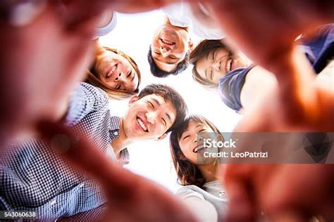 직원관리 즐거움 셀카 촬영 시 모든 발허리뼈와 파티라는 우정에 대한 스톡 사진 및 기타 이미지 우정 한국 한국 민족 Istock