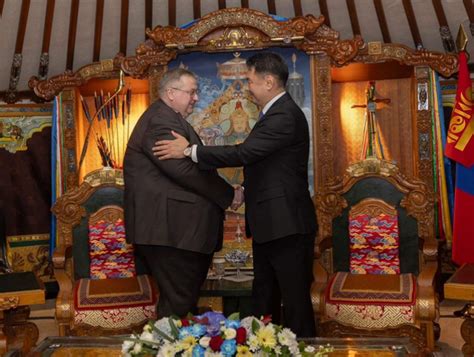 Ерөнхийлөгч У Хүрэлсүх ОХУ ын Засгийн газрын орлогч даргыг хүлээн авч уулзав E Mn