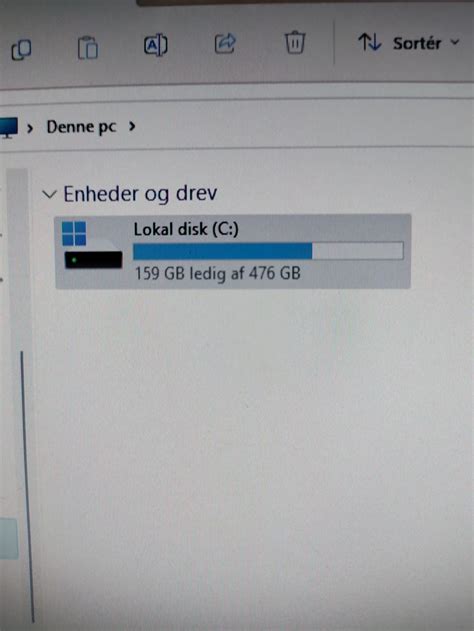My Computer Lights Are Randomly Flashing Red And The Fan Is Turned Up
