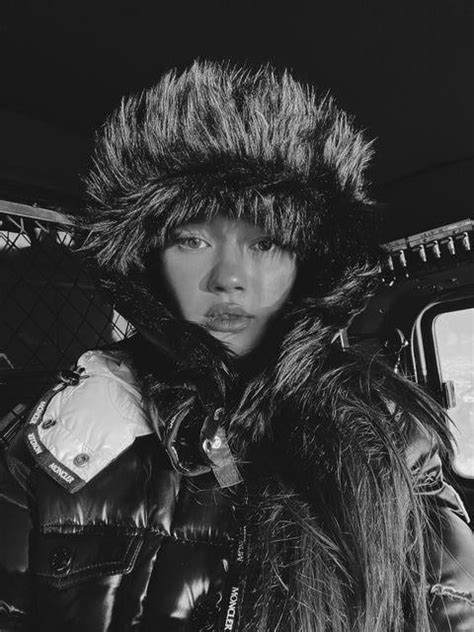 Icelandic Lily Chee Rlilychee18