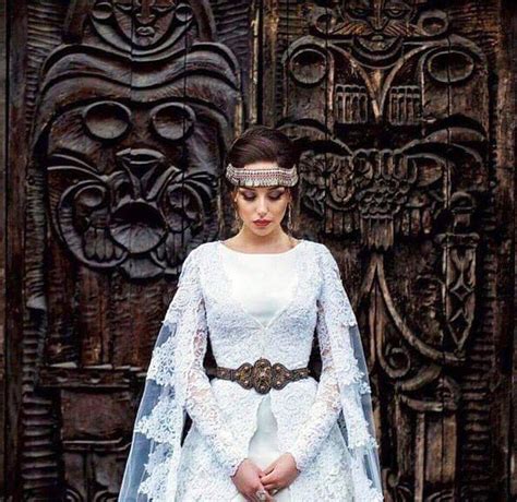 Հայկական հարսանեկան զգեստները ազգային հագուստով Armenian Wedding Dresses In National Dress