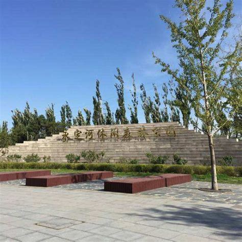 北京永定河莲石湖森林公园