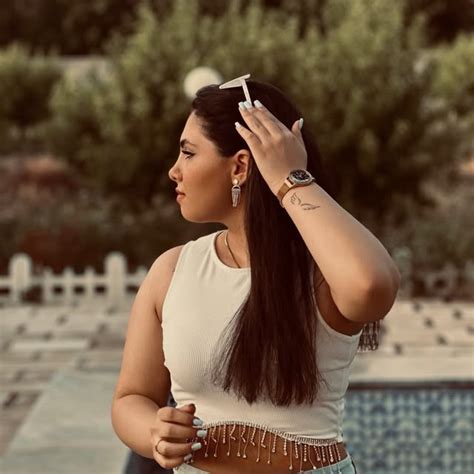 𝖘𝖆𝖗𝖎𝖓𝖆 ♡ Srinag • Threads Say More