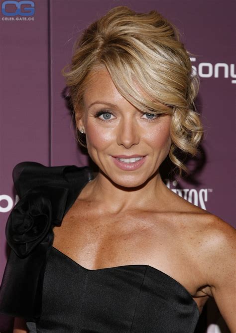 Kelly Ripa Nude Pictures Photos Playboy Naked Topless Fappening