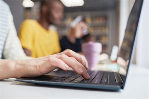 79 000 Computer Learning Pictures