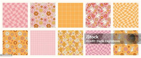 복고풍 사이키델릭 세트 60 년대 70 년대 벡터 완벽 한 패턴 그루비 히피 스타일 배경 꽃이 있는 만화 프린트 바둑판 사람 같은 웃는 얼굴에 대한 스톡 벡터 아트 및 기타