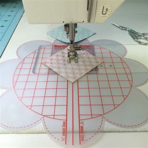 Bee In My Bonnet Sew Simple Shapes More Easy Patchwork Flowers