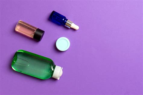 화장품 Spa 브랜딩 모형 복사 공간이있는 최고 보기 튜브 세트와 크림 플랫 누워의 항아리 컬러 배경에 0명에 대한 스톡 사진 및 기타 이미지 Istock