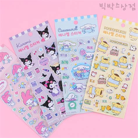 산리오 에나멜 스티커 1p 캐릭터 꾸미기 소품 데코 팬시 다꾸 마멜 시나모롤 쿠로미 유치원 홈플러스 택배배송