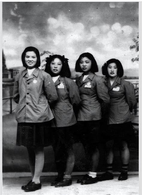 老照片上世纪五十年代女兵风采 女孩子 帽子 少女
