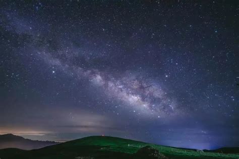雪山海子星空云海盘点甘孜绝美露营地 凤凰网