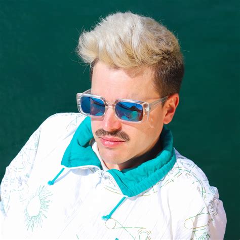 Bubs · Artist Profile