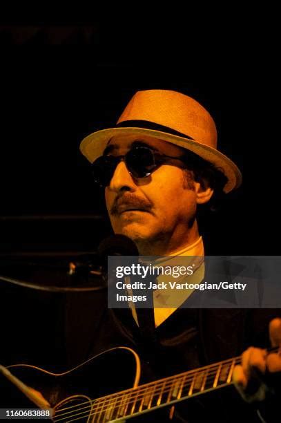 Leon Redbone Photos And Premium High Res Pictures Getty Images