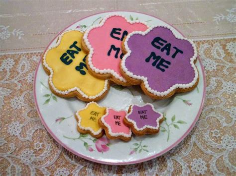 Eat Me Alice In Wonderland Cookies