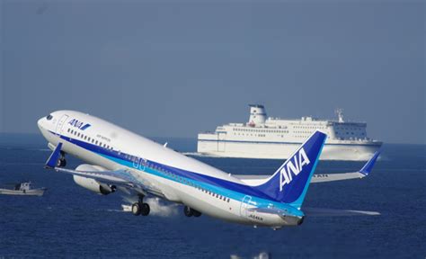 飛行機と船の共演 by nobunobu ID1385621 写真共有サイト PHOTOHITO