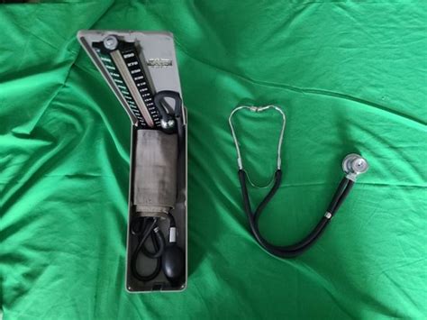 Sphygmomanometer Baumanometer Desk Model 300 For Portable With