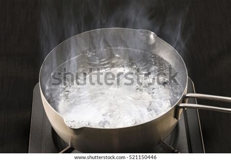 끓는 스톡 사진지금 편집 521150446